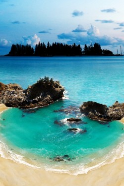 The blue bay photo on Sunsurfer